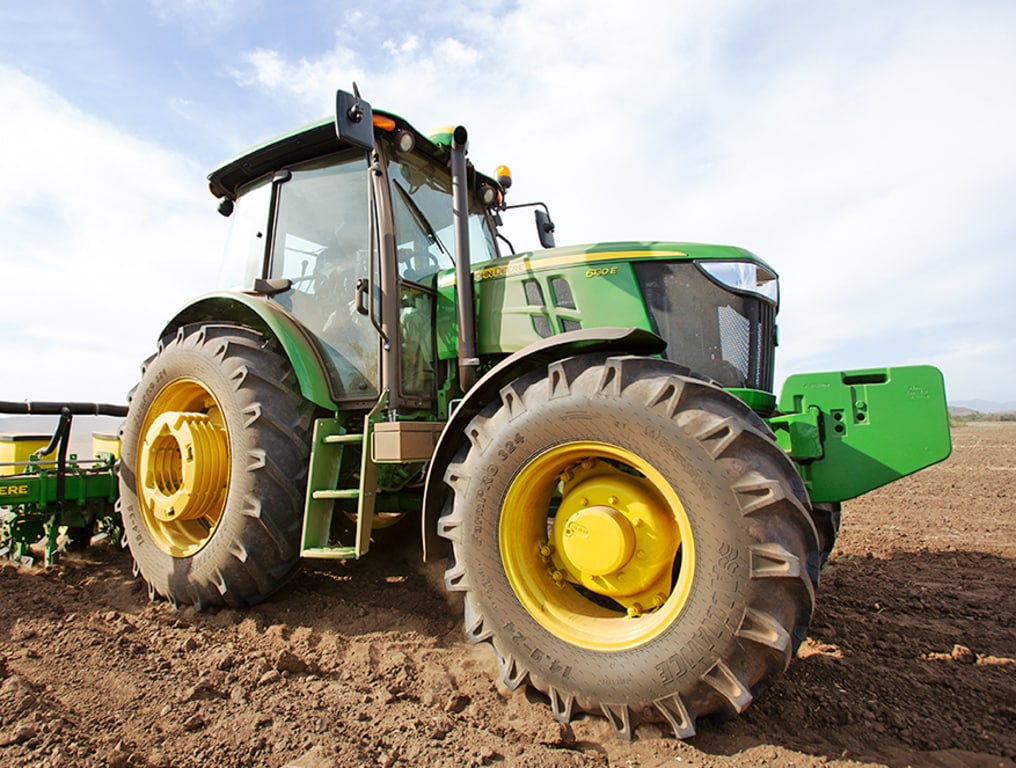 Tractor 6130E | 129.8 hp | Serie 6E | John Deere LA