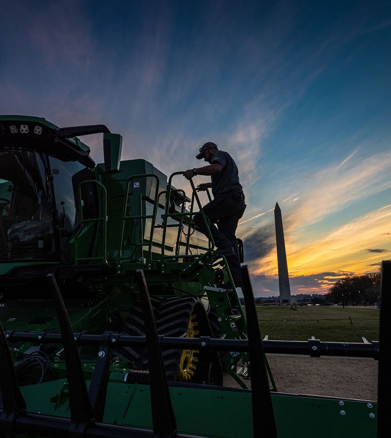 John Deere US | Products & Services Information