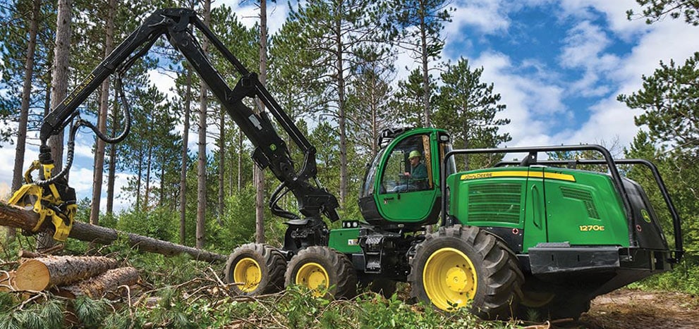 Wheeled Harvesters | John Deere US