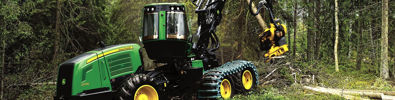 Wheeled Harvesters | John Deere US