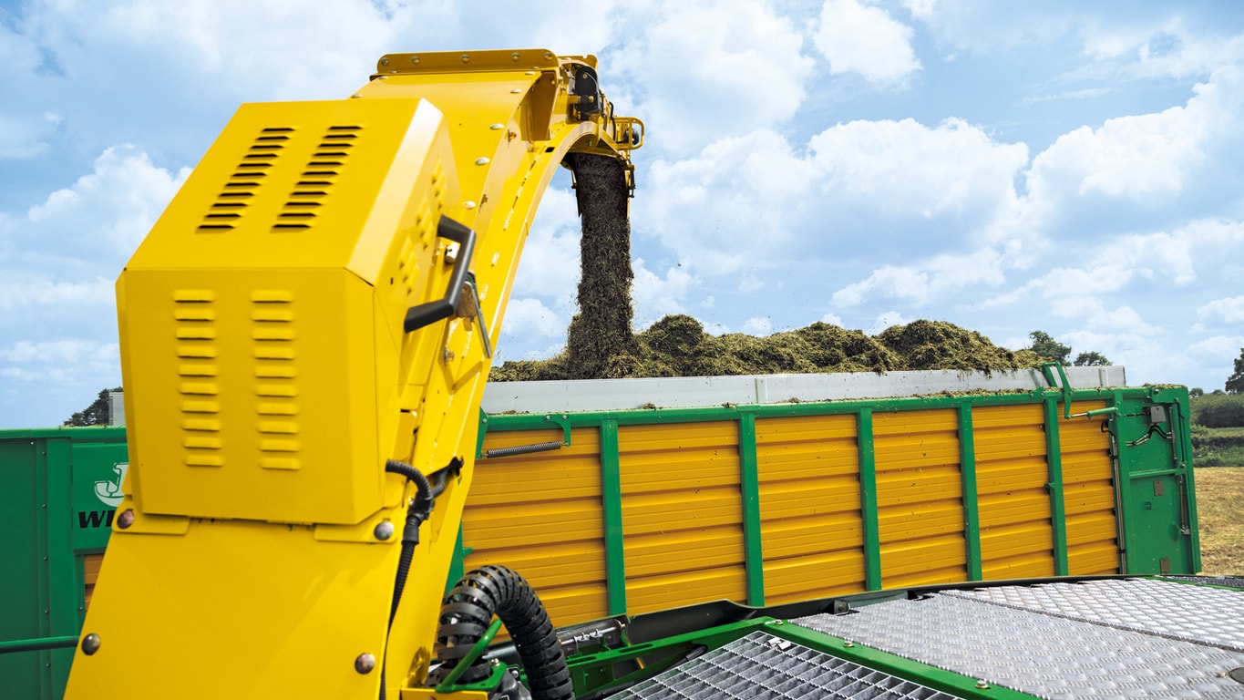 Commercial Hay | John Deere US