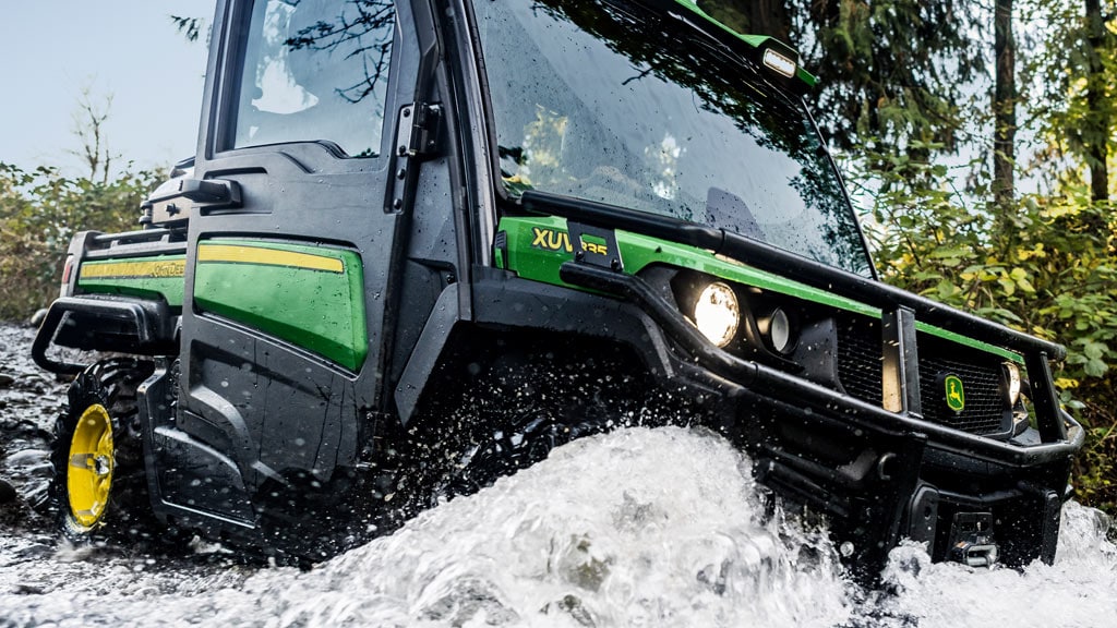 Full-Size Gator™ XUV Crossover UTVs | Side by Sides | John Deere US