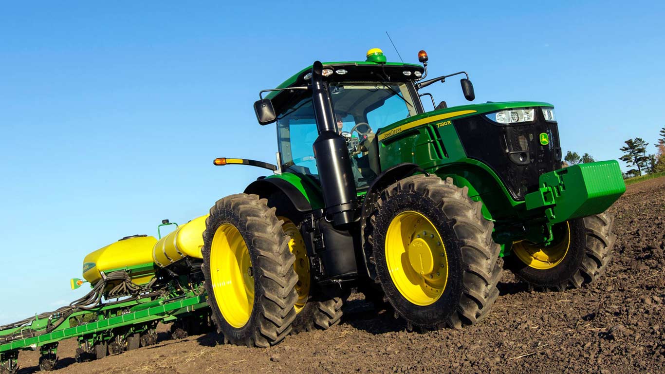 John Deere Tractors | Row Crop Tractors | John Deere US